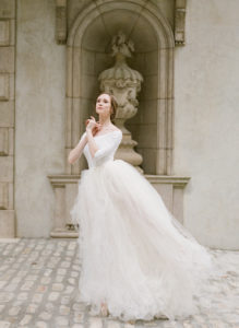 Swan House Wedding Editorial - TARA HODGES PHOTOGRAPHY